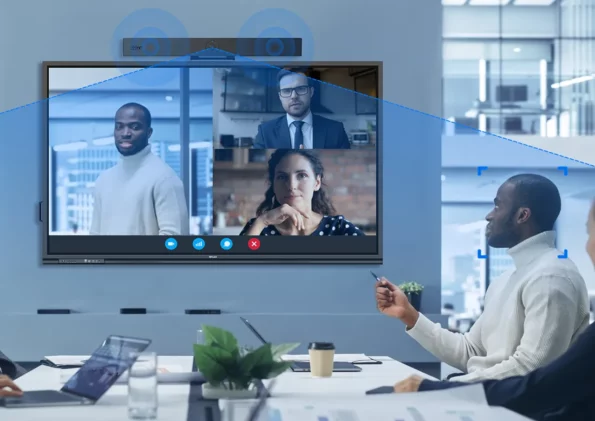 Revolutionizing Education: The Interactive Smartboard Experience